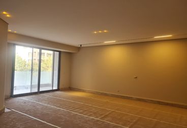 Be the first tenant . . beside Waterway . . in SILVER PALM compound ...